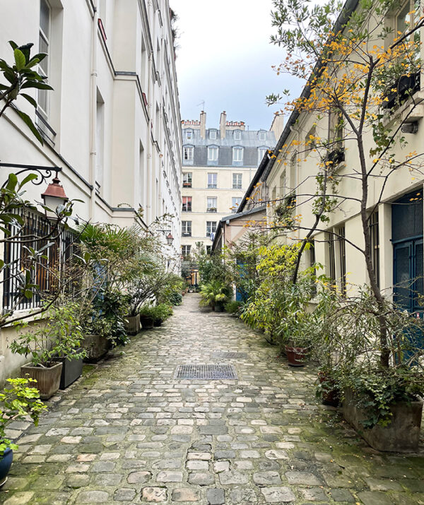 Cour ancienne rue du Temple Paris 4