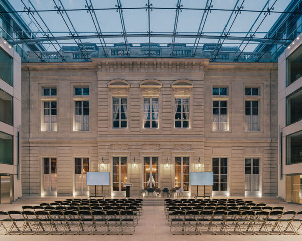 Siège Axa Monde 25 avenue Matignon Paris 8
